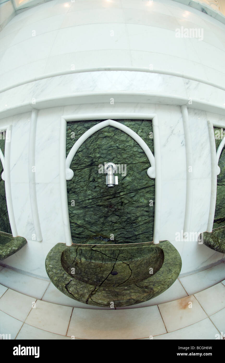 Ablution area of Sheikh Zayed mosque, Abu Dhabi Stock Photo - Alamy