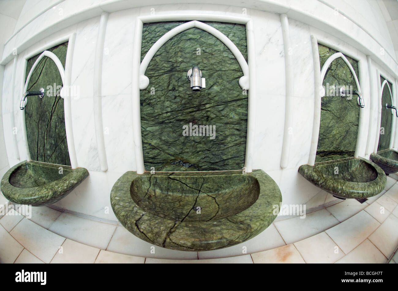 Ablution area of Sheikh Zayed mosque, Abu Dhabi Stock Photo - Alamy