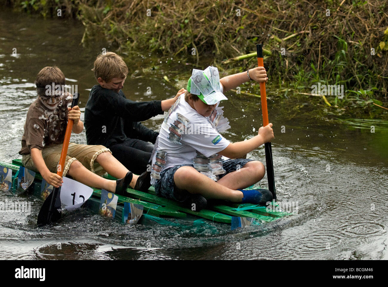 Home made raft hi-res stock photography and images - Alamy