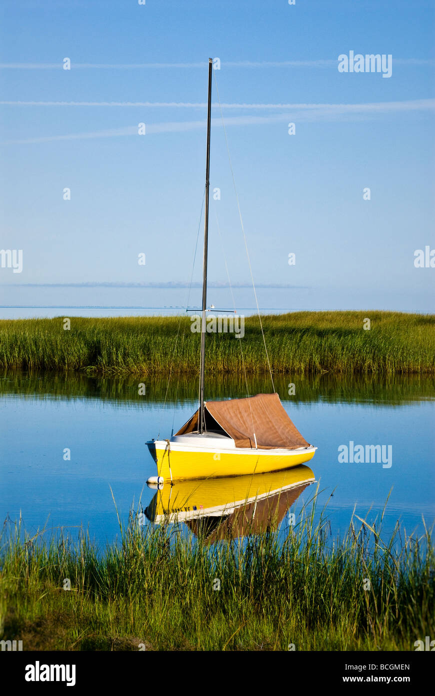 Sailboat boat hi-res stock photography and images - Alamy