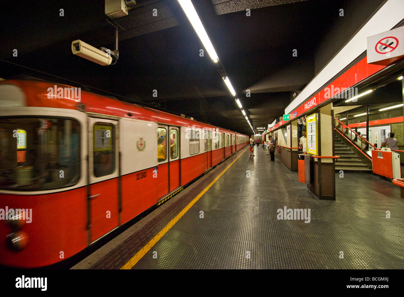Milan subway hi-res stock photography and images - Alamy
