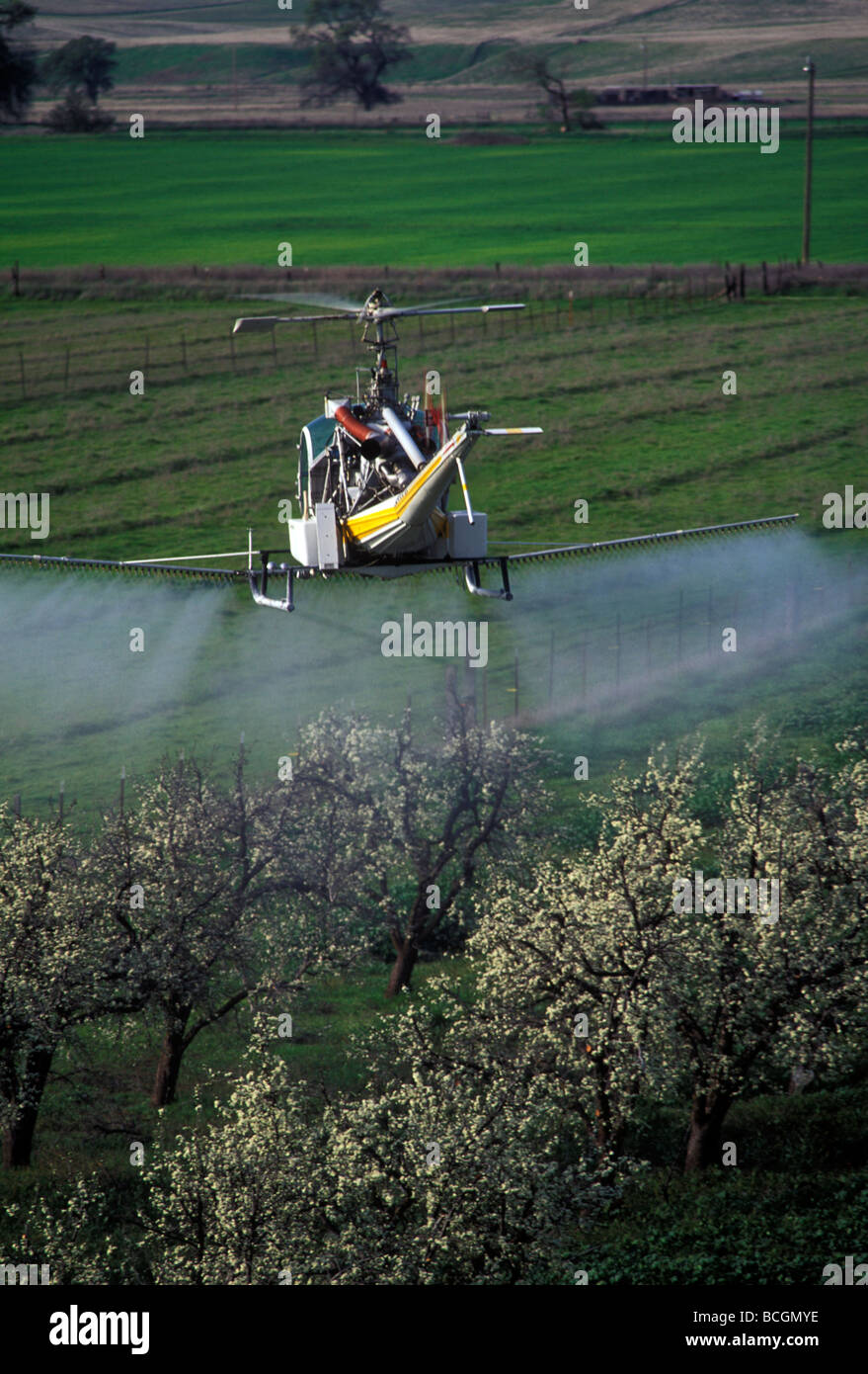 Fertilizing crops aerial hi-res stock photography and images - Alamy