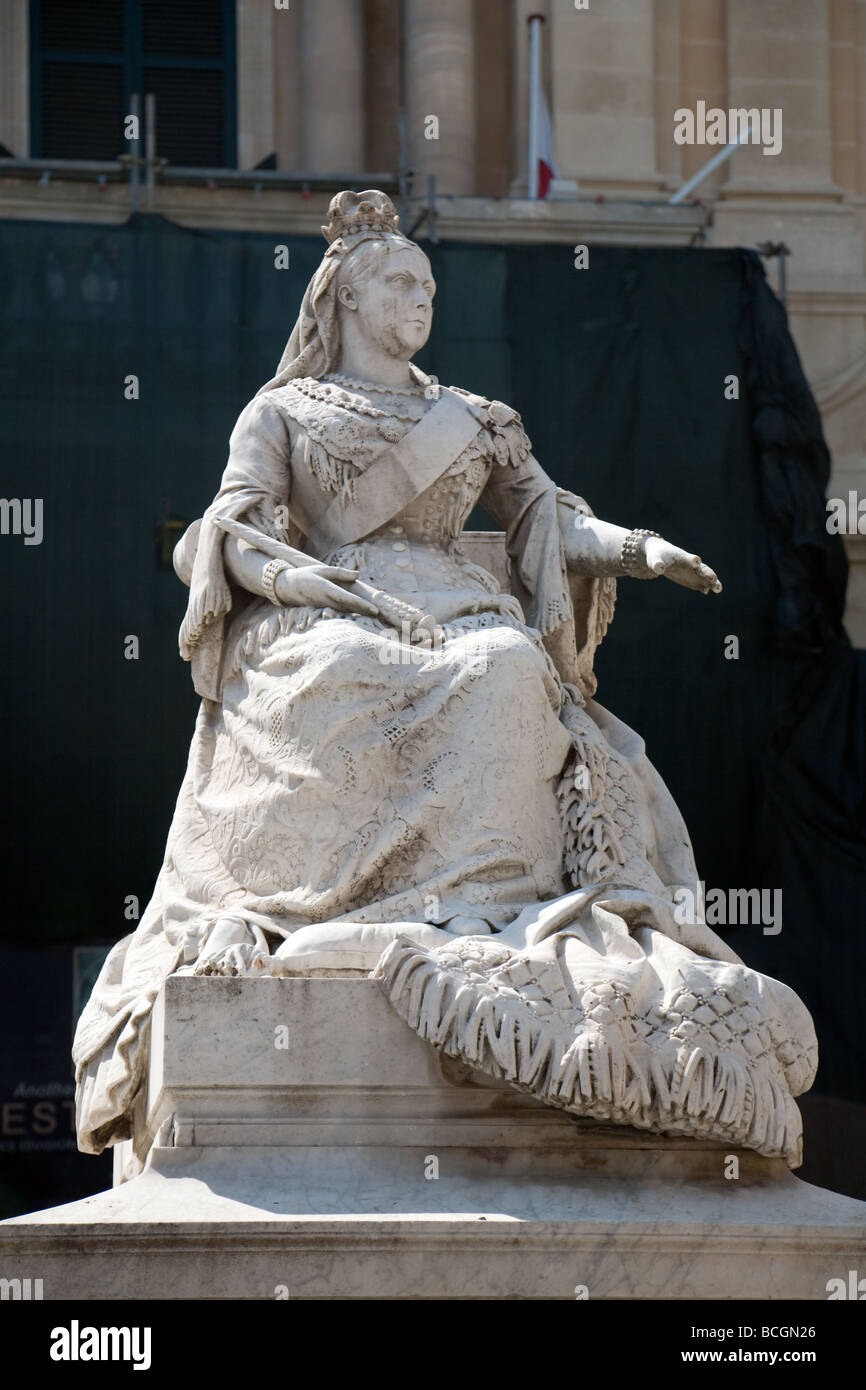 Statue valletta malta hi-res stock photography and images - Alamy