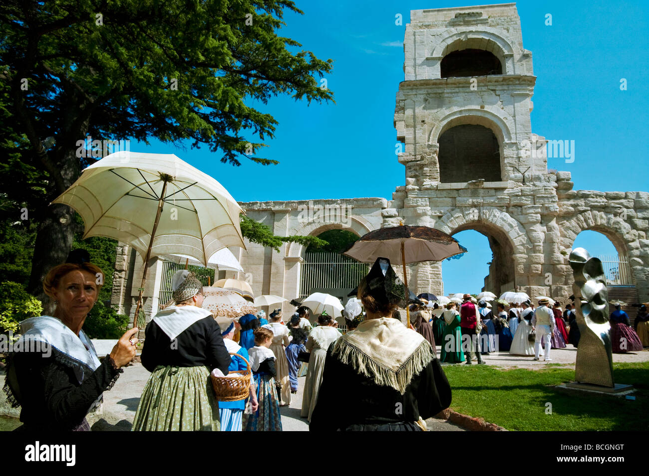 COSTUME FESTIVAL ARLES PROVENCE FRANCE Stock Photo - Alamy