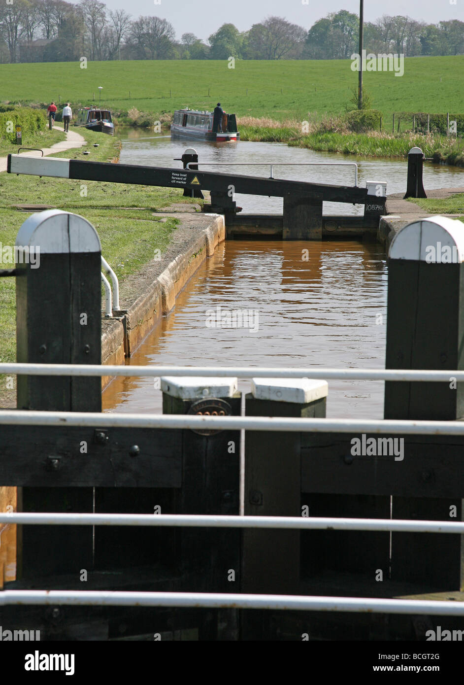 Locks on the trent english canal at rode heath hi-res stock photography ...