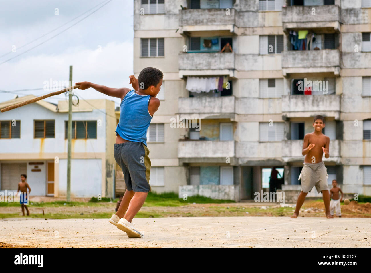 Kids playing cuba hi-res stock photography and images - Alamy