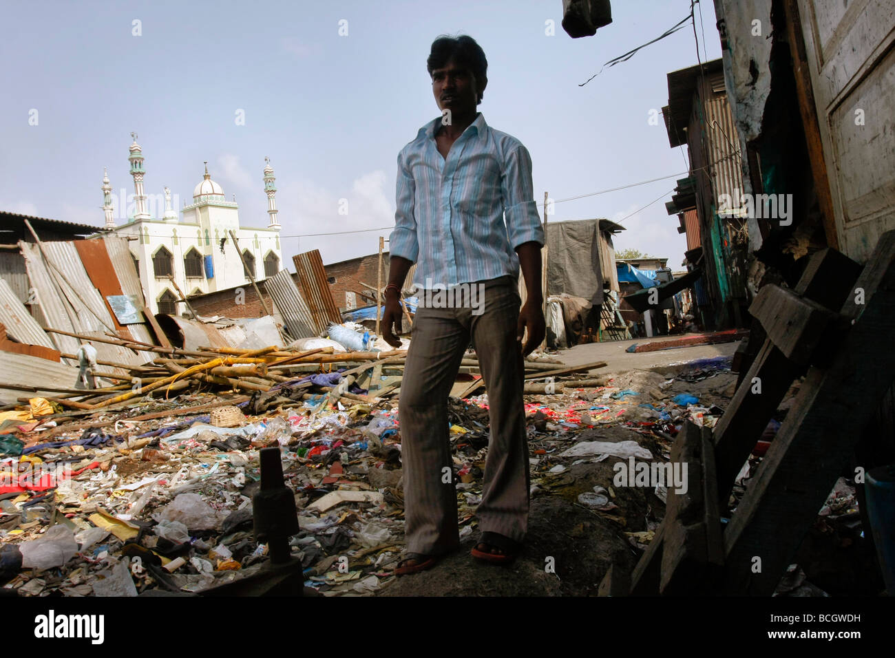 in the poor slum area of Dharavi in Mumbai (Bombay) in India Stock ...