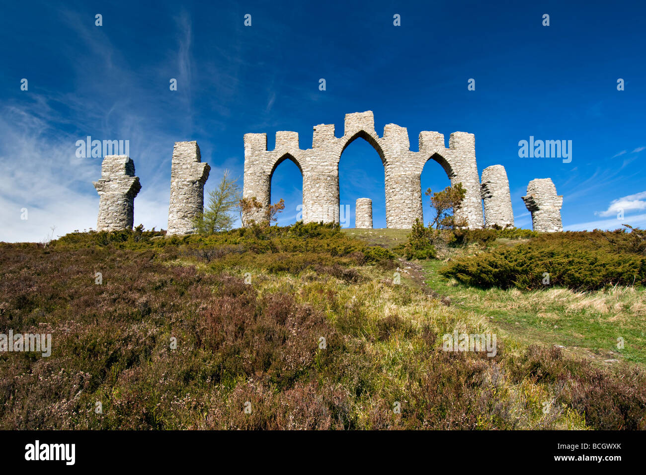Fyrish monument hi-res stock photography and images - Alamy