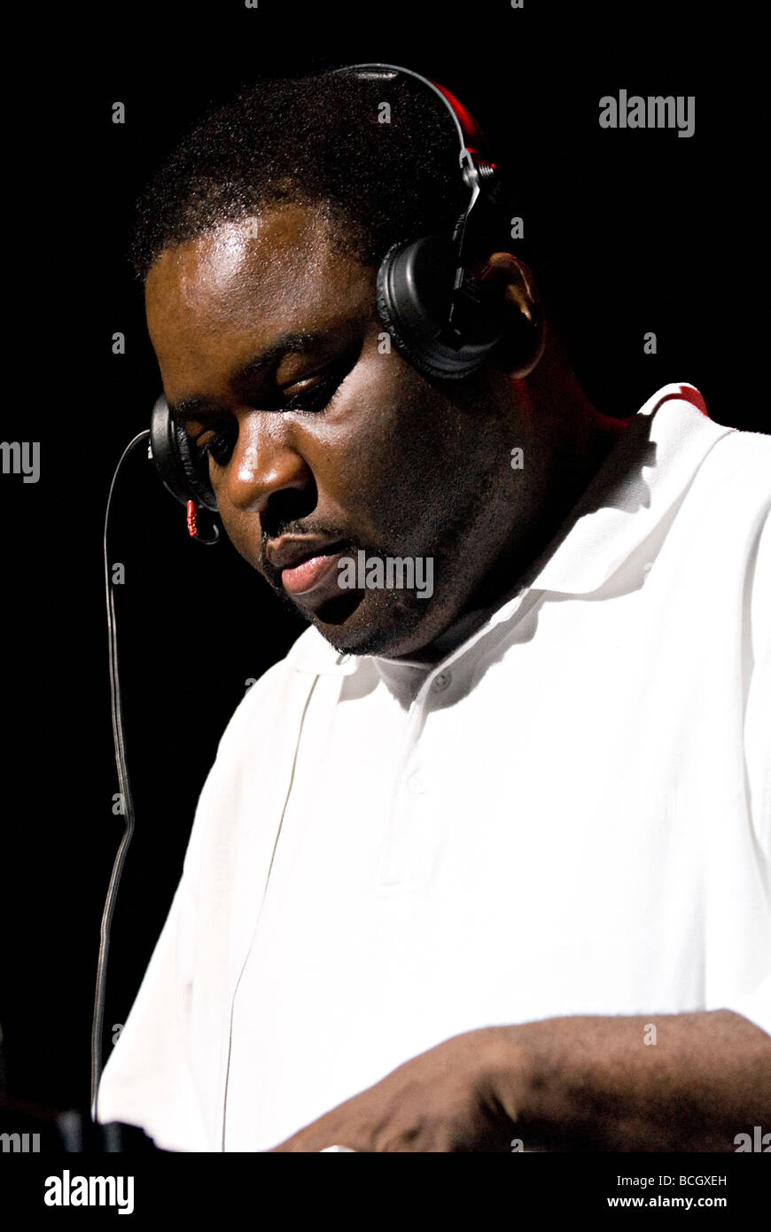 Kiss 100 radio presenter disc jockey hi-res stock photography and ...