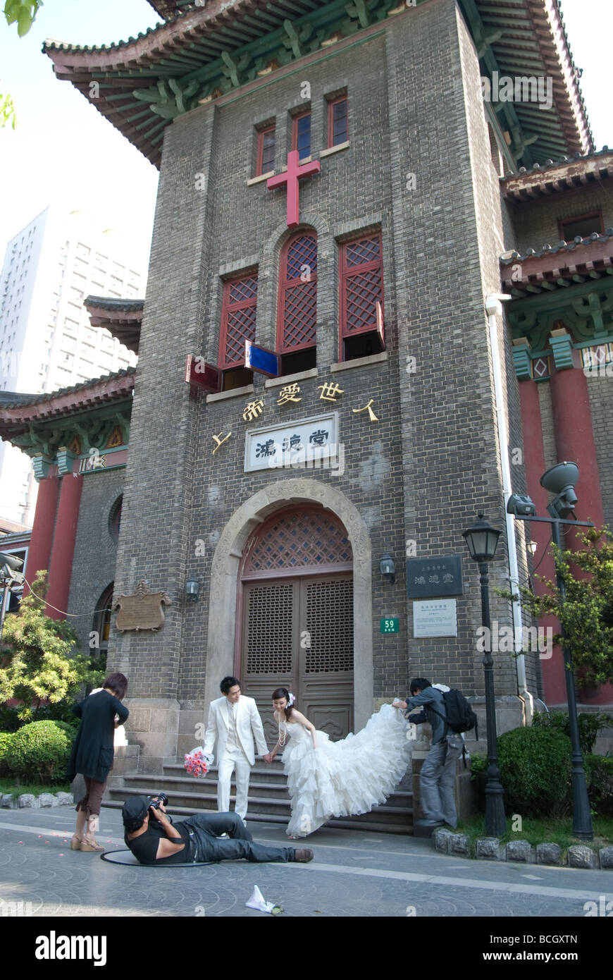 Shanghai china wedding hi-res stock photography and images - Alamy