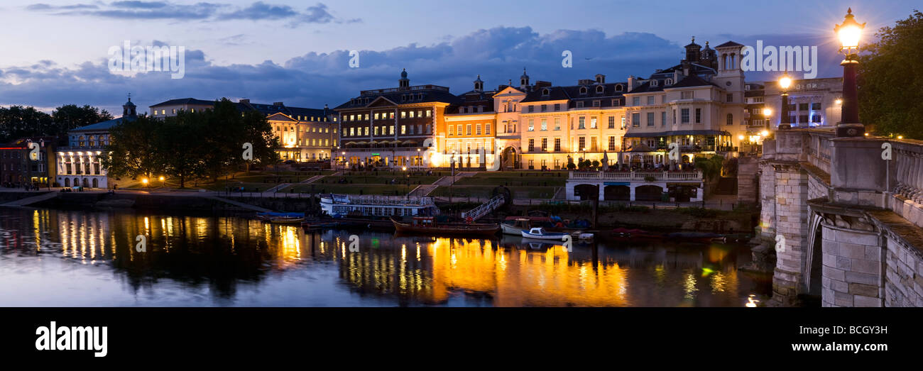 Richmond-upon-Thames at dusk Richmond Surrey England UK Stock Photo - Alamy