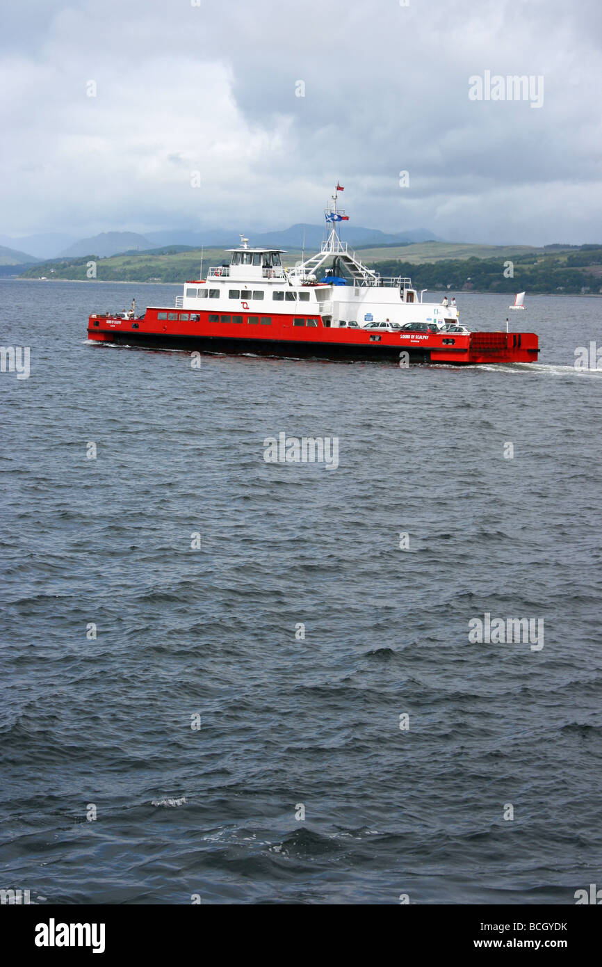 Dunoon gourock ferry hi-res stock photography and images - Alamy