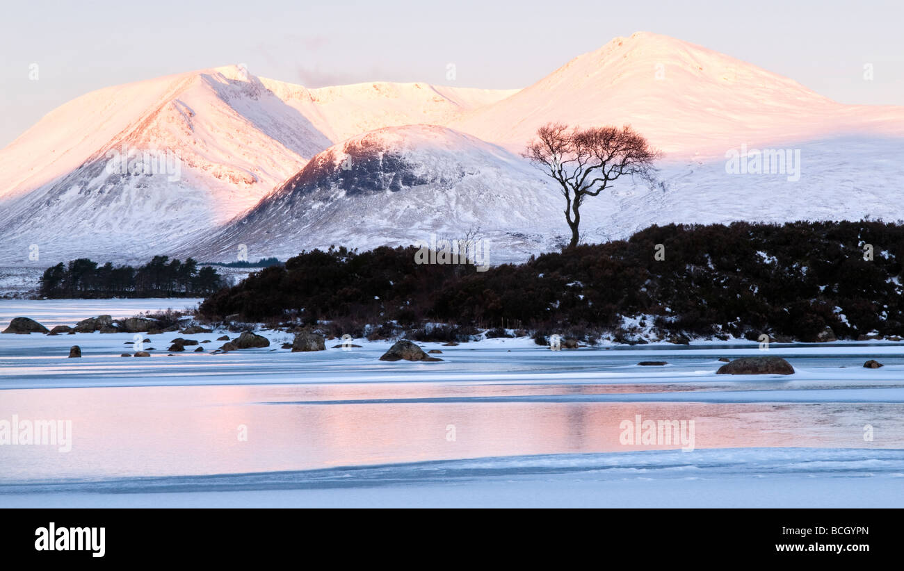 Lochan na h achlaise glencoe highland hi-res stock photography and ...