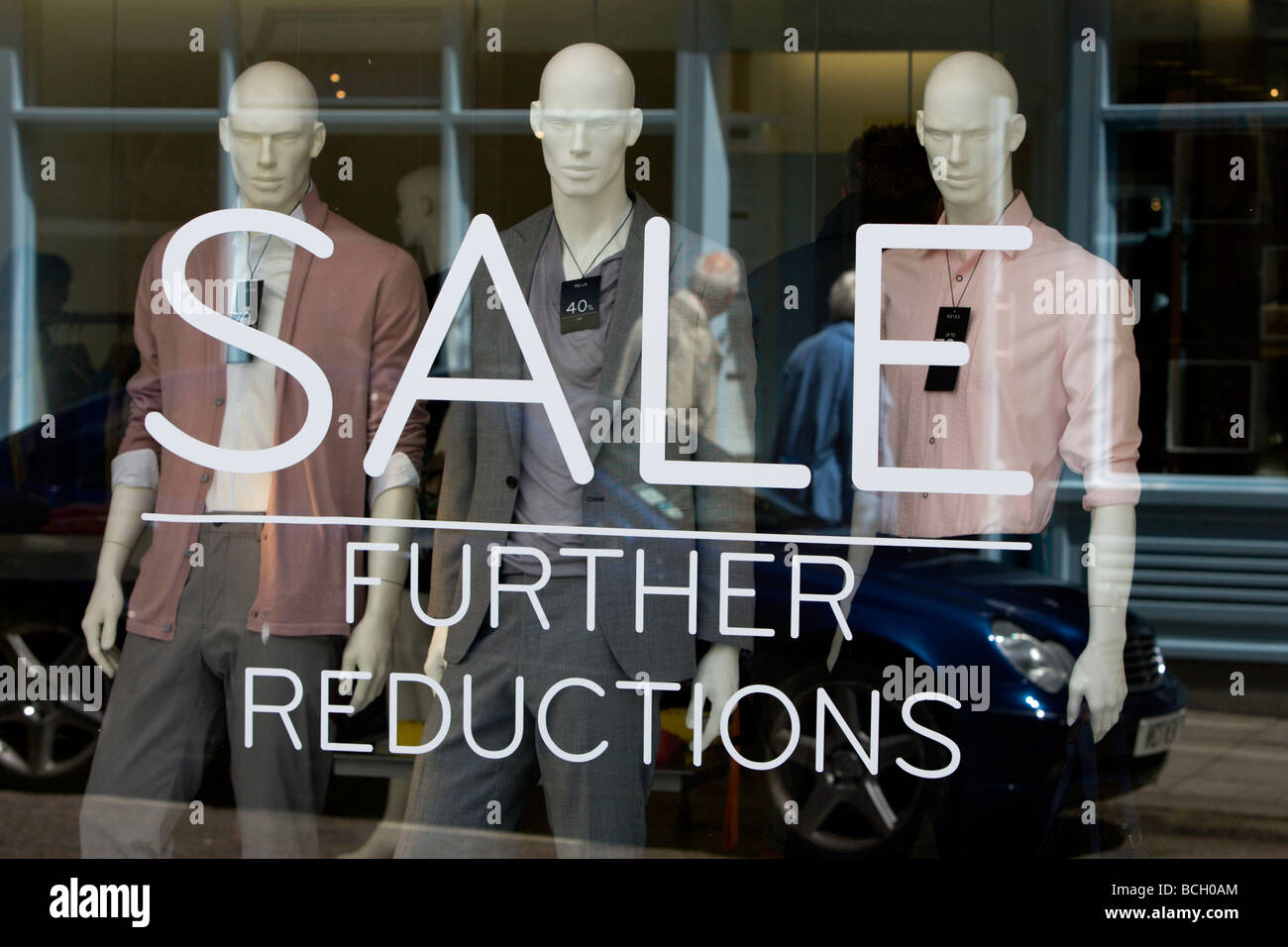 Retail reductions hi-res stock photography and images - Alamy