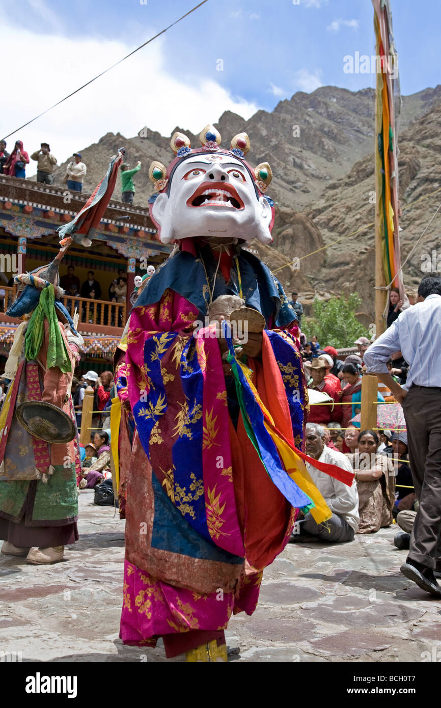 Buddhist monks dancing with traditional masks. Hemis Gompa festival ...