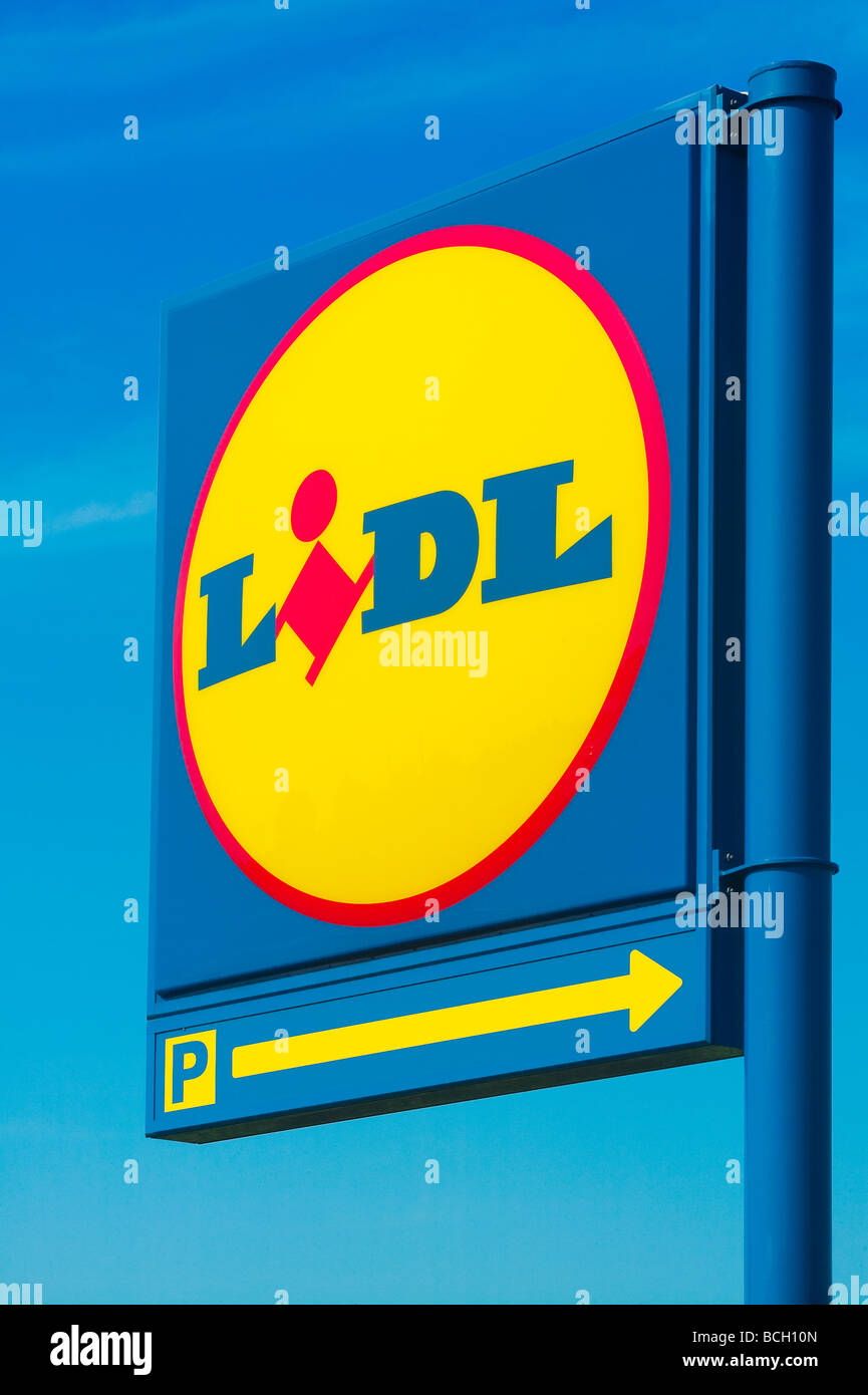Lidl supermarket super market hi-res stock photography and images - Alamy