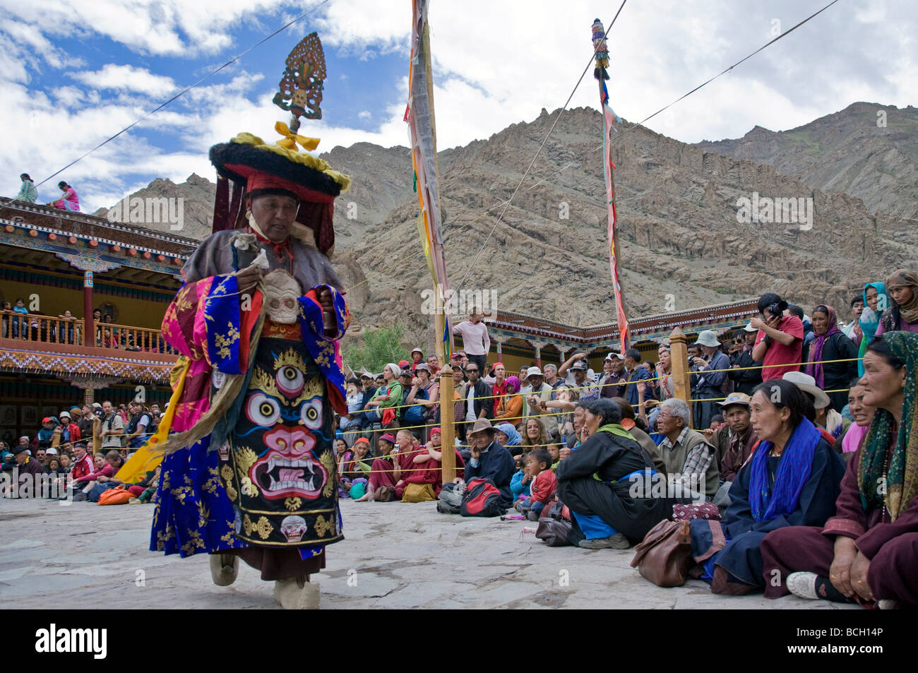 Buddhist monk dancing with traditional dress. Hemis Gompa festival ...
