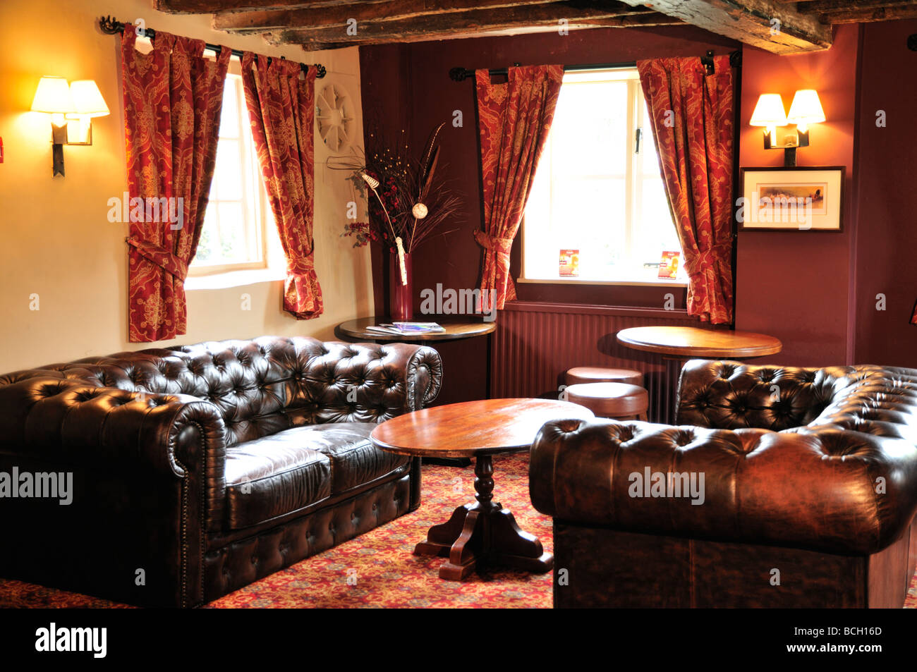 The Red Lyon Pub Restaurant, Hurley, Berkshire, UK Stock Photo - Alamy