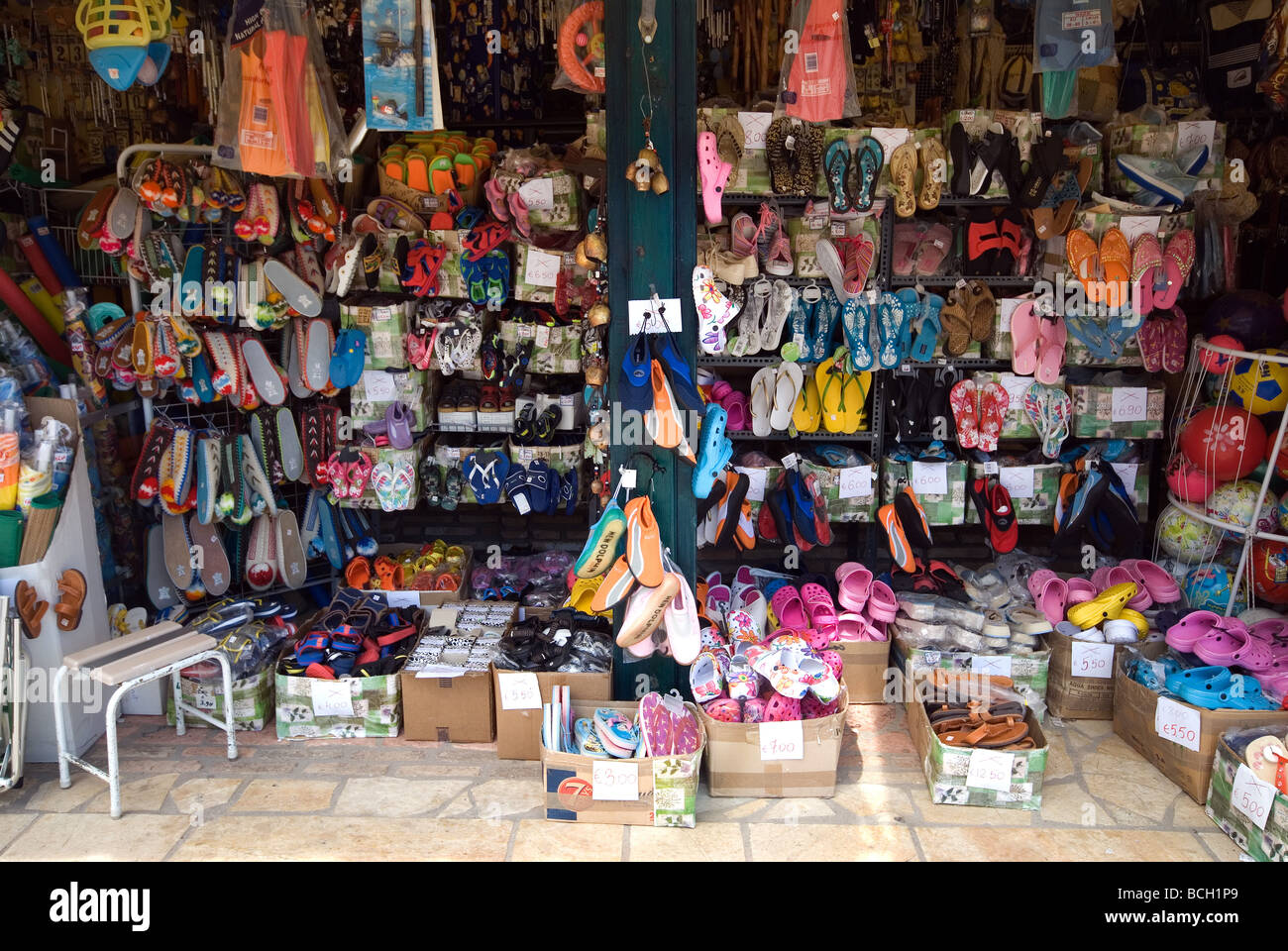 Beach shop hi-res stock photography and images - Alamy