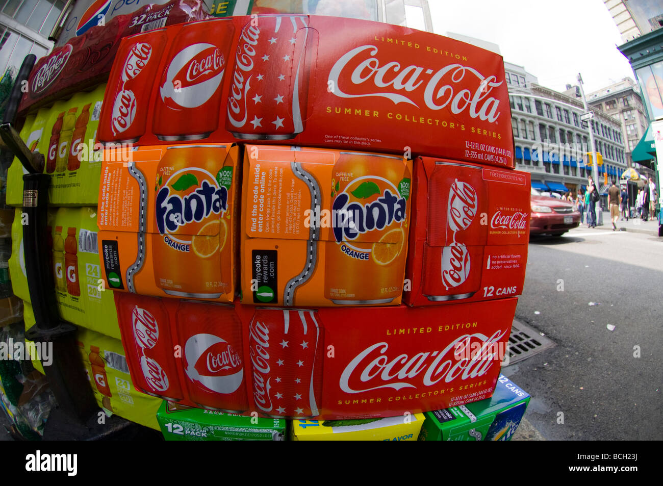 Fanta hi-res stock photography and images - Alamy