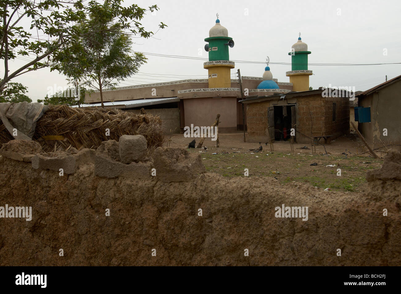 Colourful minarets at mosque in Tamale North Ghana Stock Photo - Alamy
