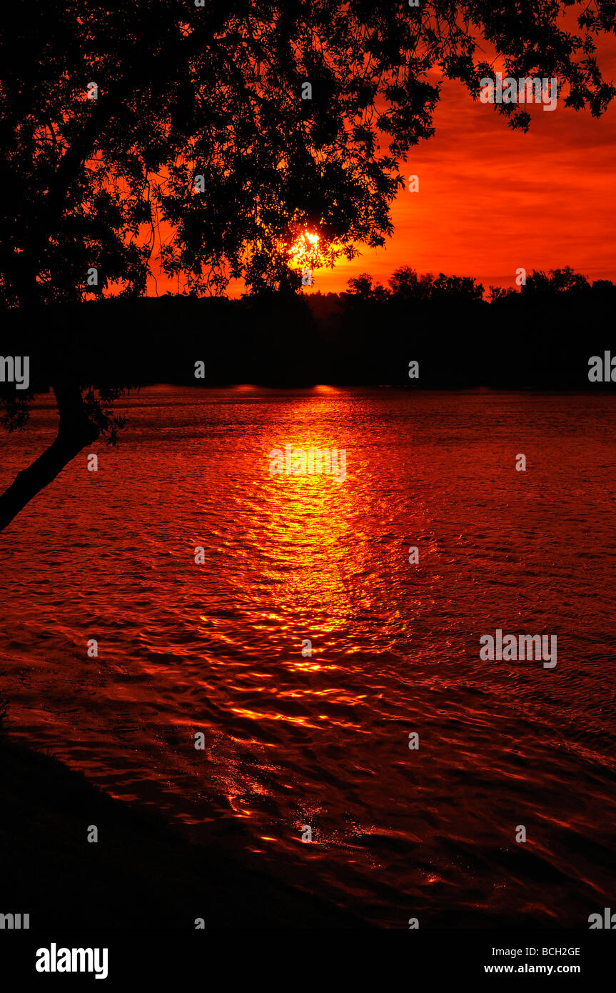 Scary sunset hi-res stock photography and images - Alamy