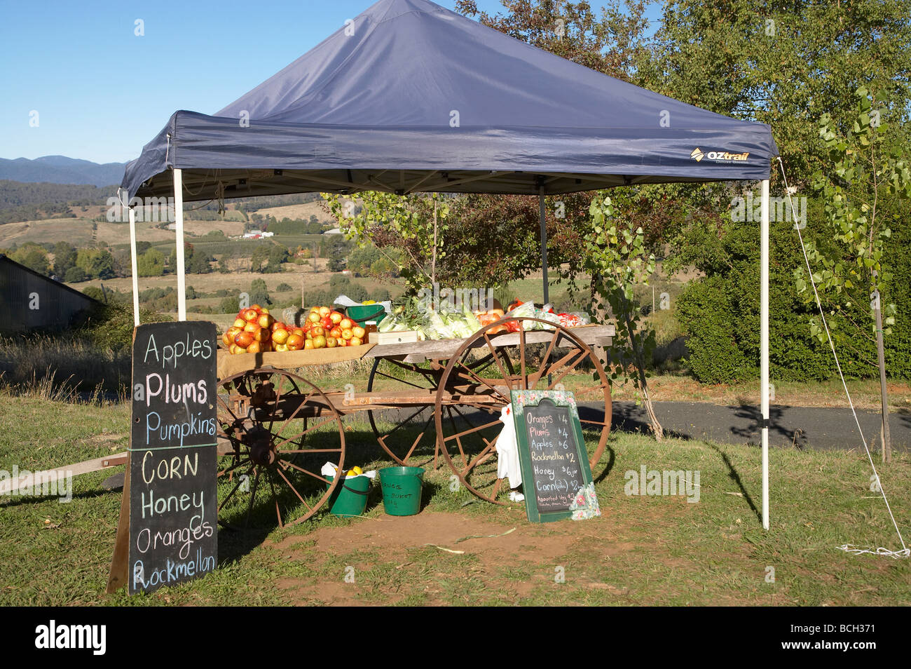 Fruit Stall Batlow New South Wales Australia Stock Photo - Alamy