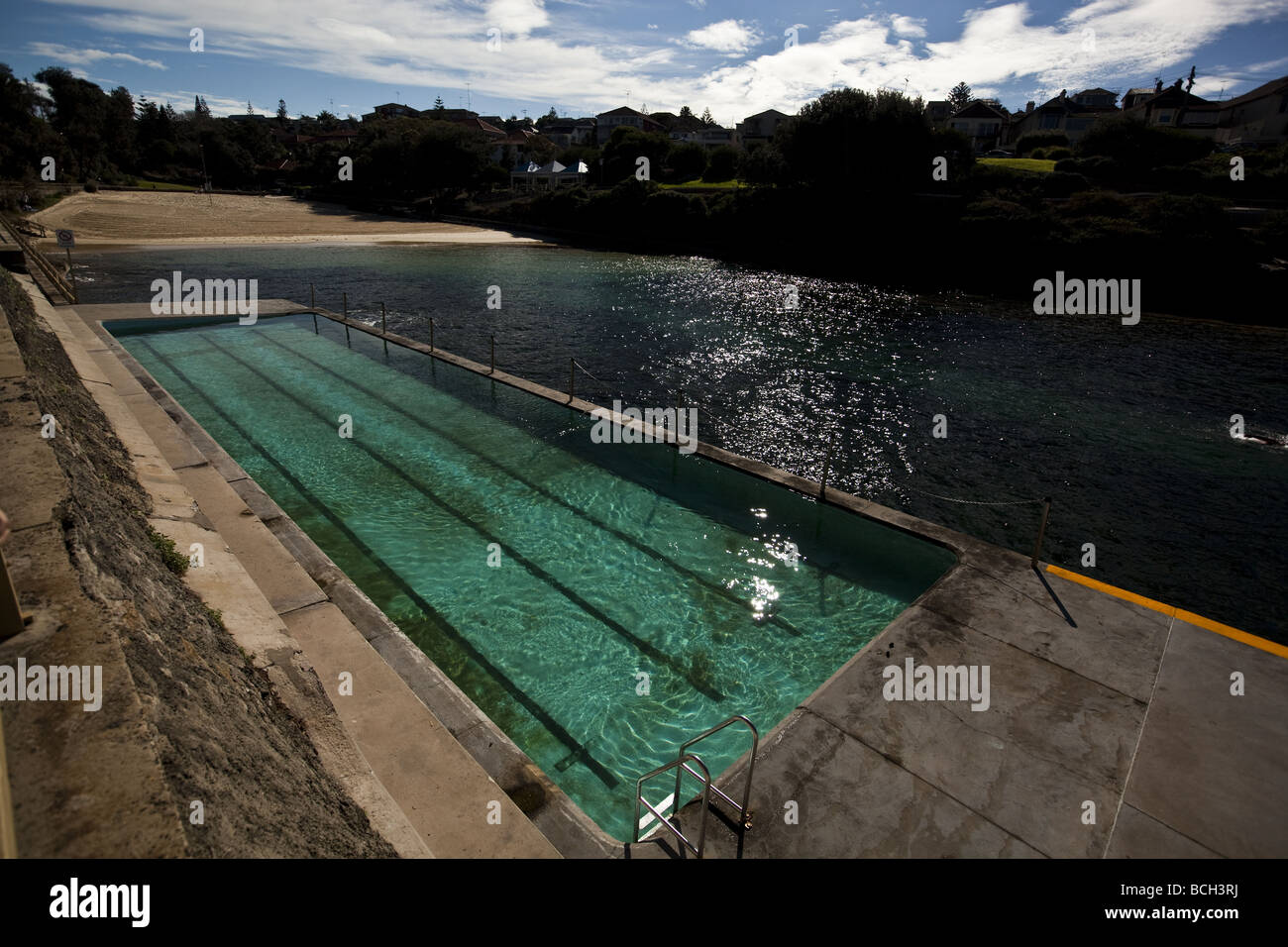 clovelly bay beach pool Stock Photo - Alamy