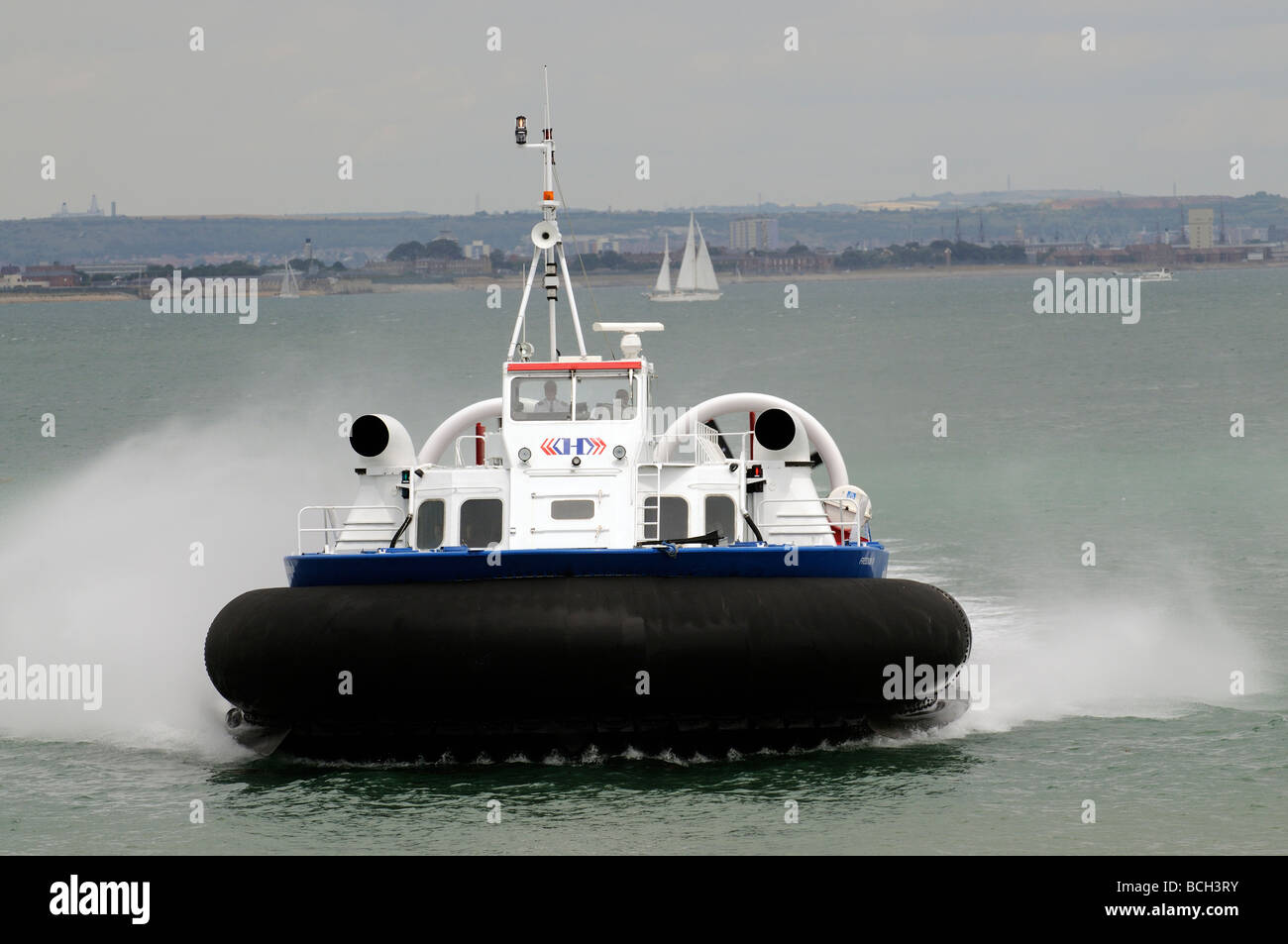 Gh 2114 freedom 90 hovercraft hi-res stock photography and images - Alamy