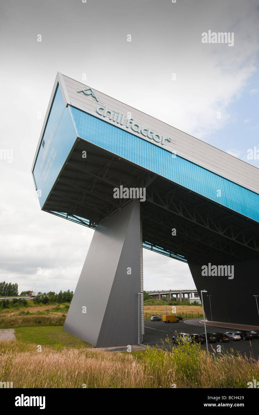 Chill factor hi-res stock photography and images - Alamy