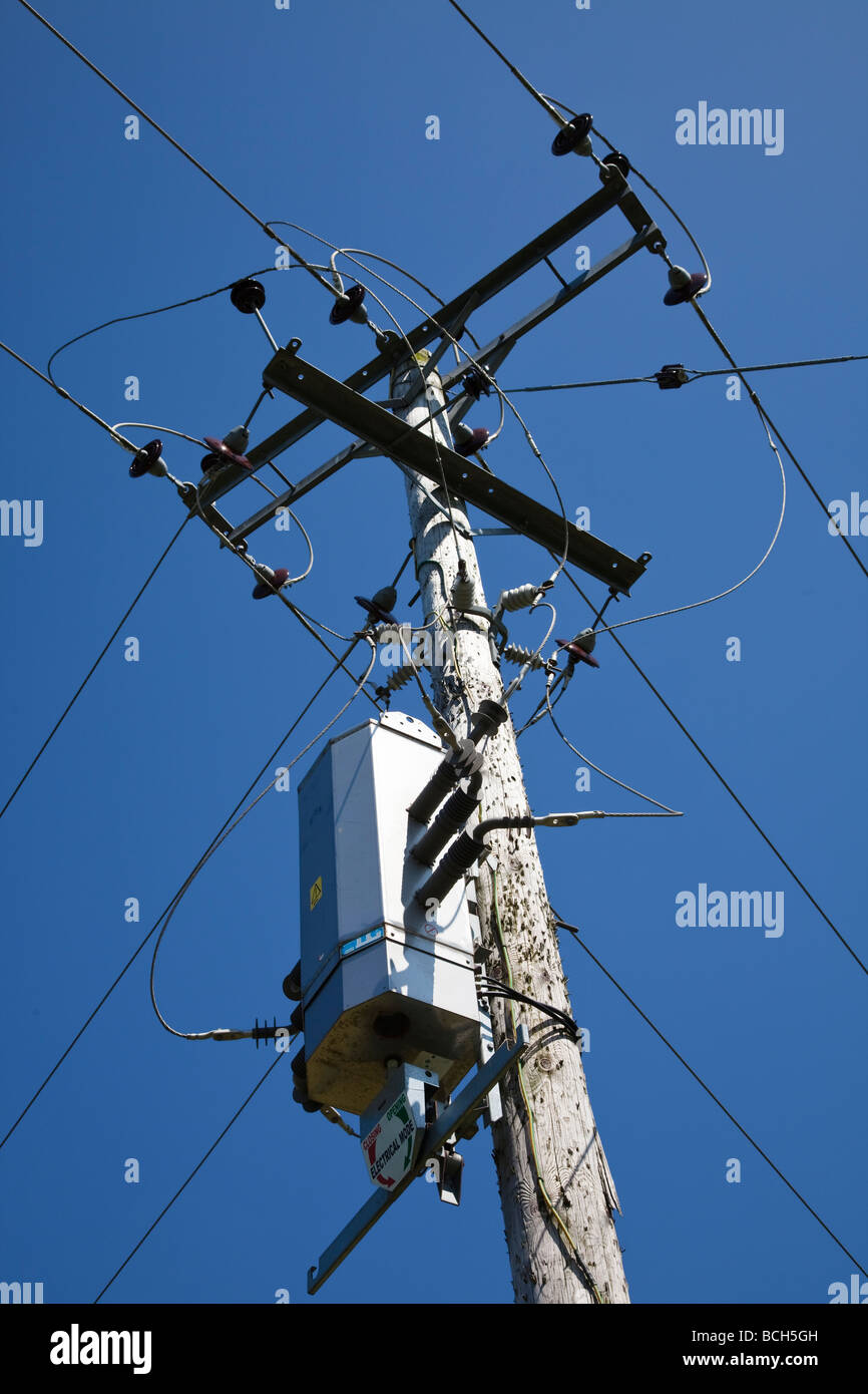 Pole mounted transformer High Resolution Stock Photography and Images ...