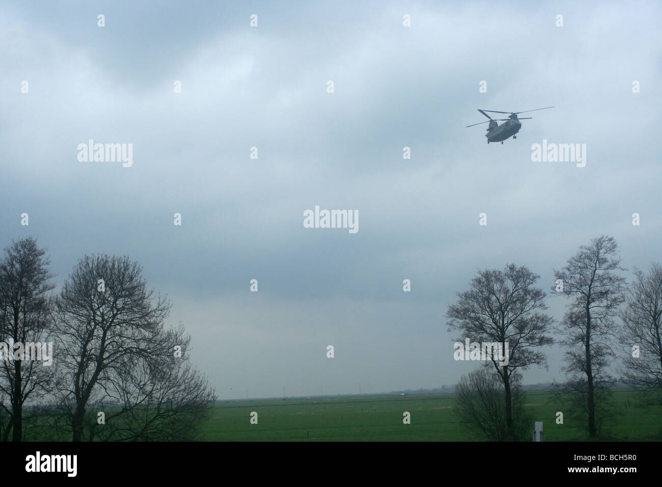 Chinook helicopter in bad weather hi-res stock photography and images ...