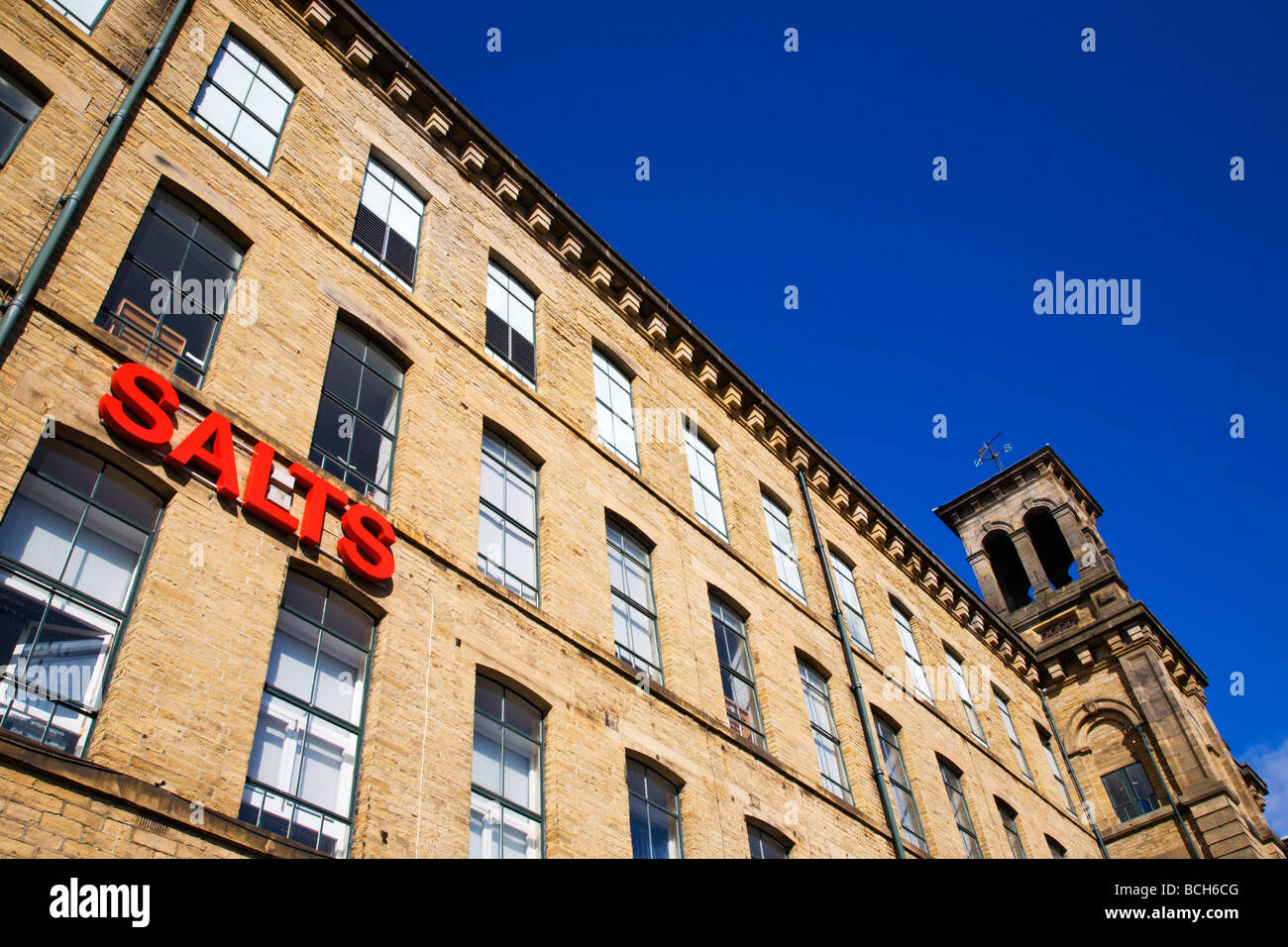 Salts mill gallery hi-res stock photography and images - Alamy