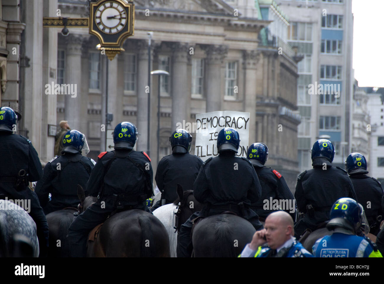 G20 protests in london 2009 hi-res stock photography and images - Alamy