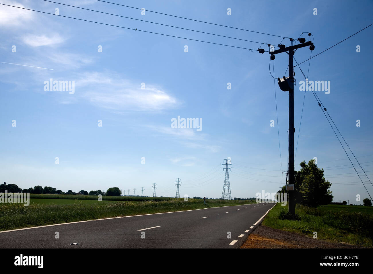 Power lines and road hi-res stock photography and images - Alamy