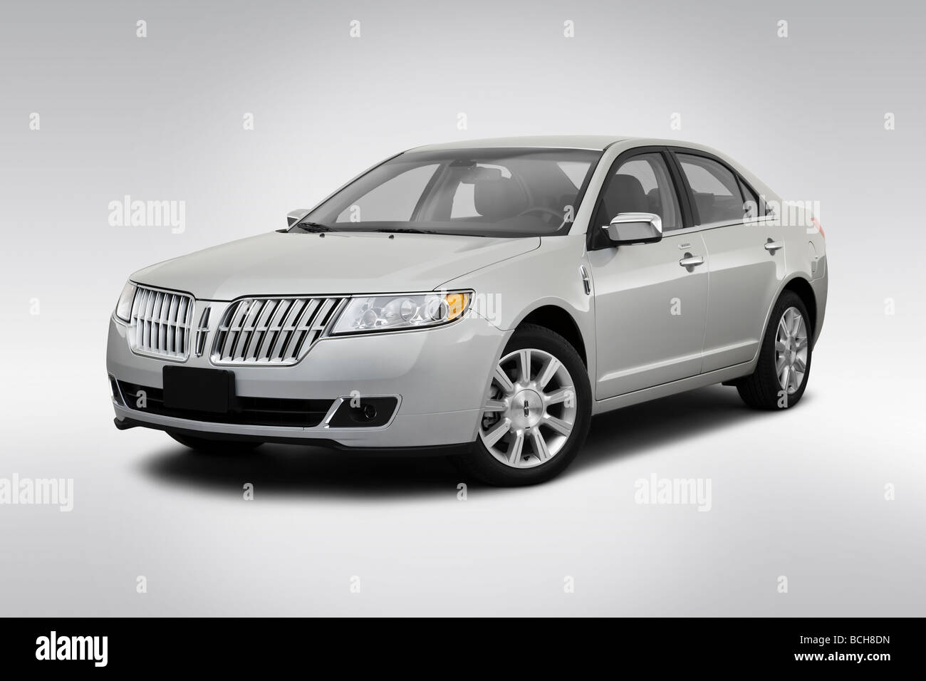 Lincoln Front Wheel High Resolution Stock Photography and Images - Alamy