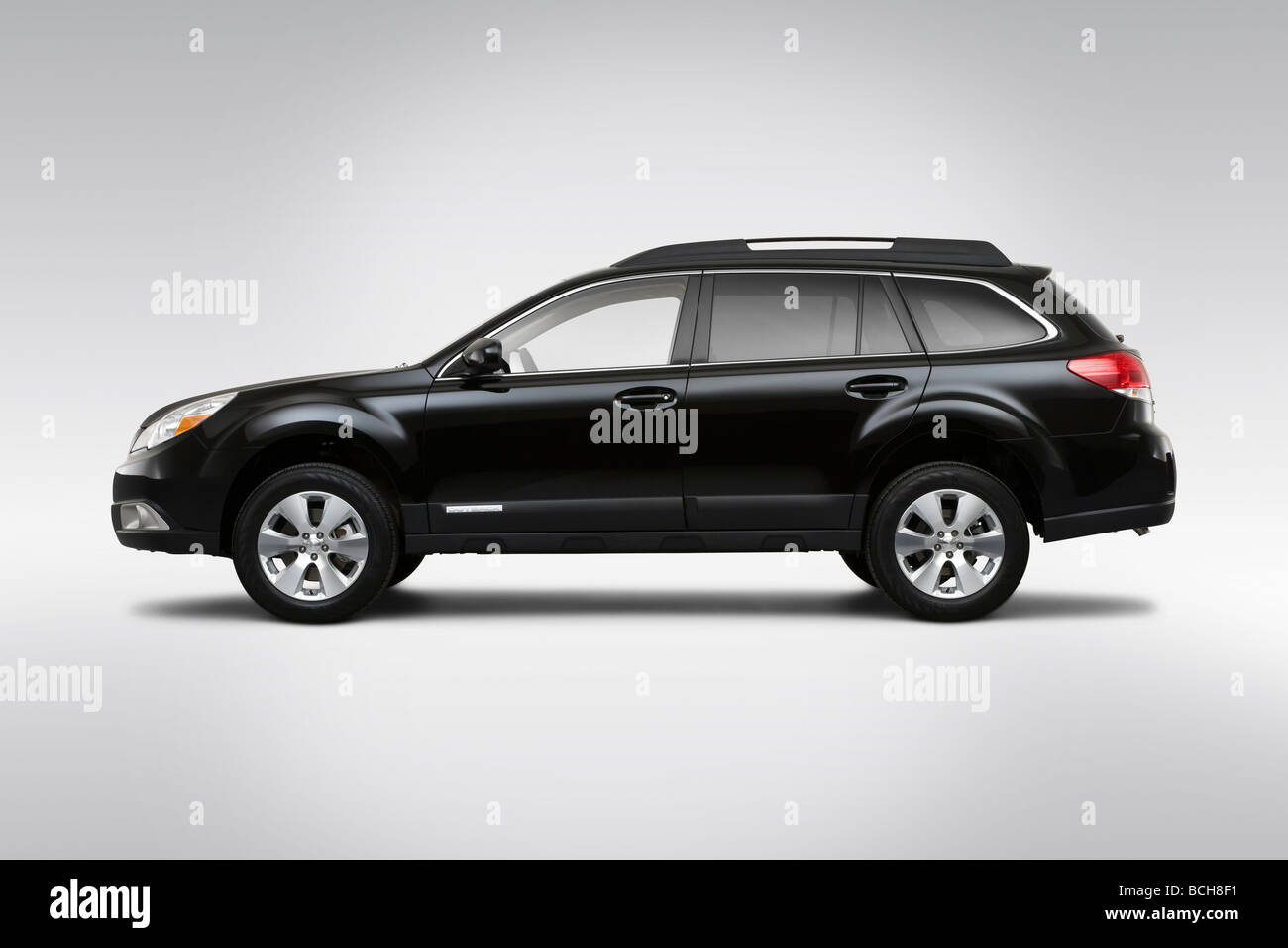 2010 Black Subaru Outback Showroom