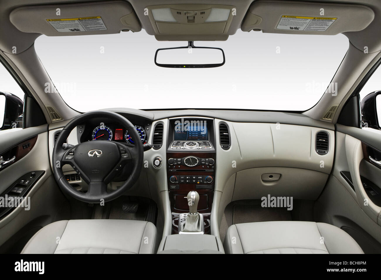 2009 Infiniti EX EX35 Journey in Blue - Dashboard, center console, gear ...