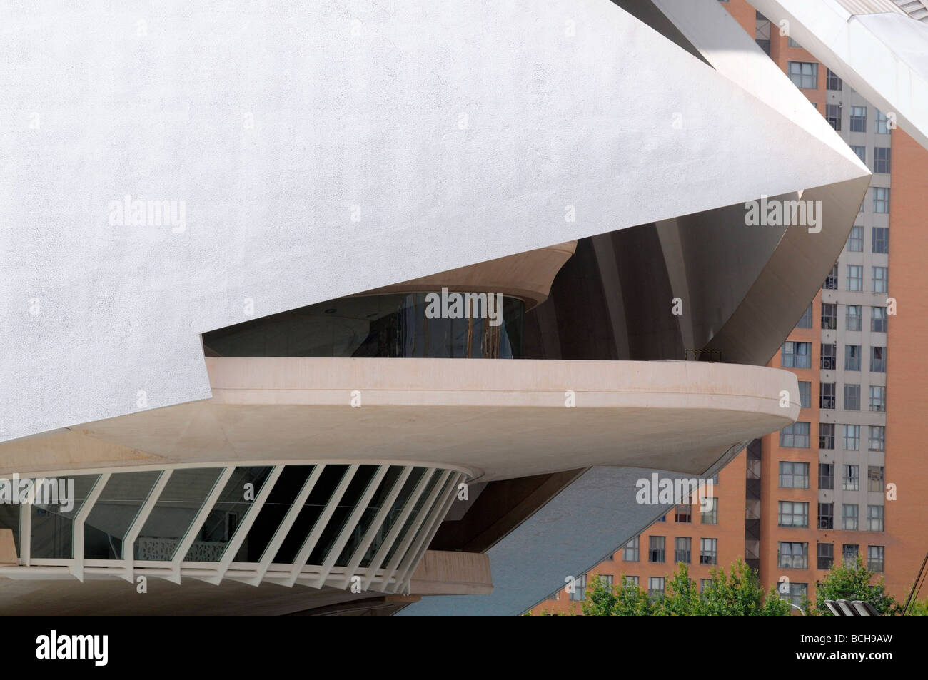 The Valencia Opera house and performing arts center in the City of Arts ...