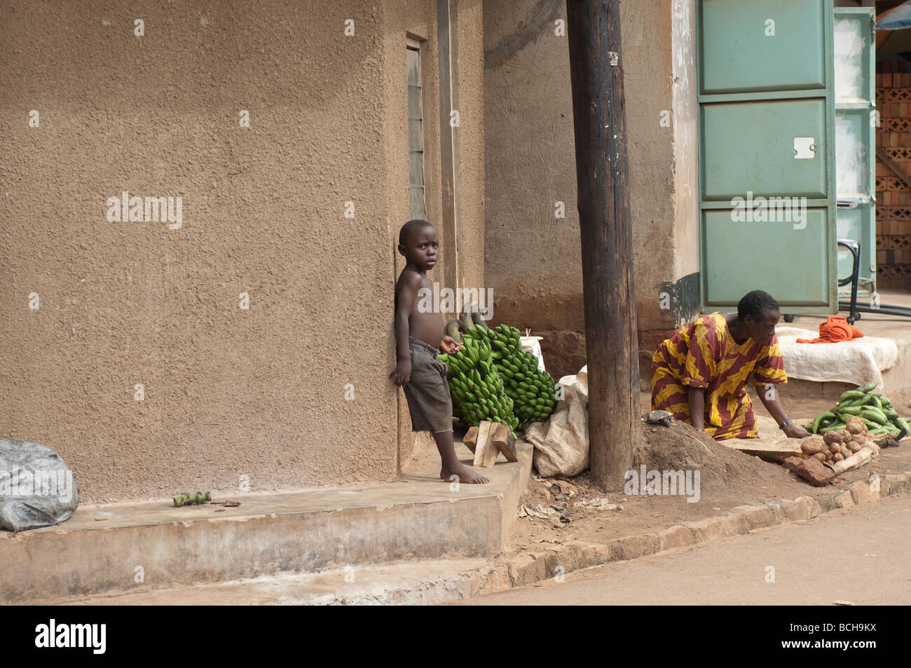 Children on street in african slum Stock Photo - Alamy
