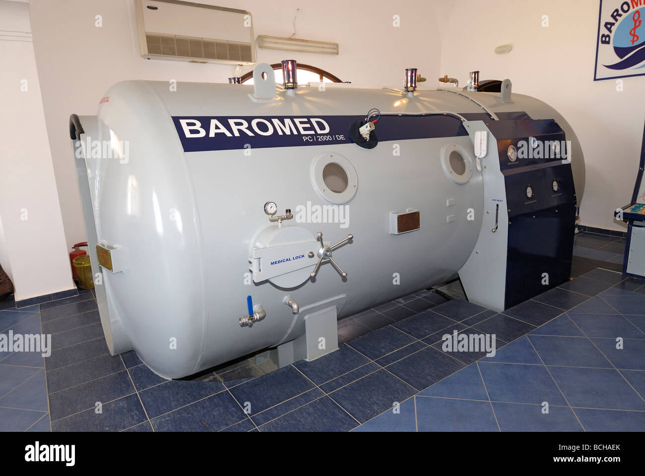 Recompression chamber hi-res stock photography and images - Alamy