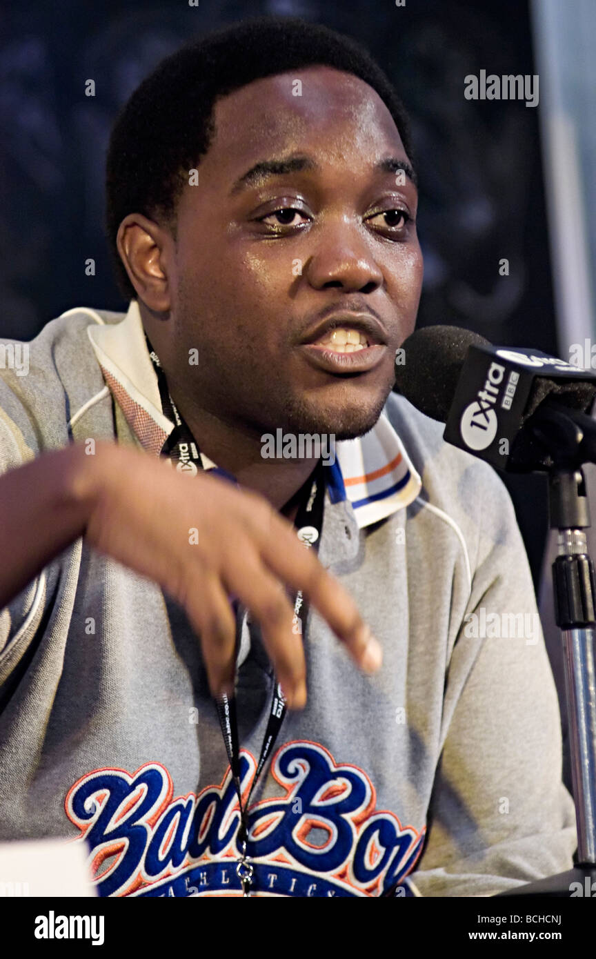 Seani B a dj and rapper from sony records and bbc radio 1 extra ...