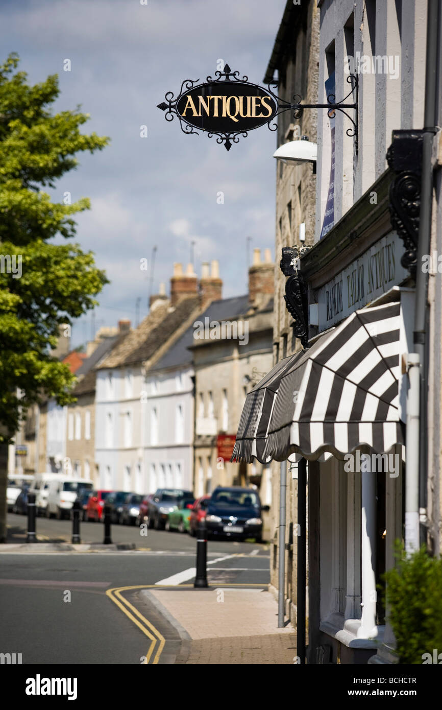 Cirencester (Corinium Dobunnorum) town centre and historic Romano ...