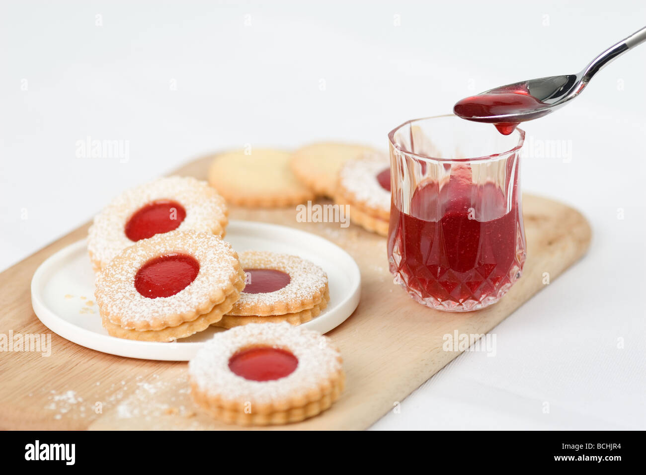 Biscuits with jam Stock Photo - Alamy