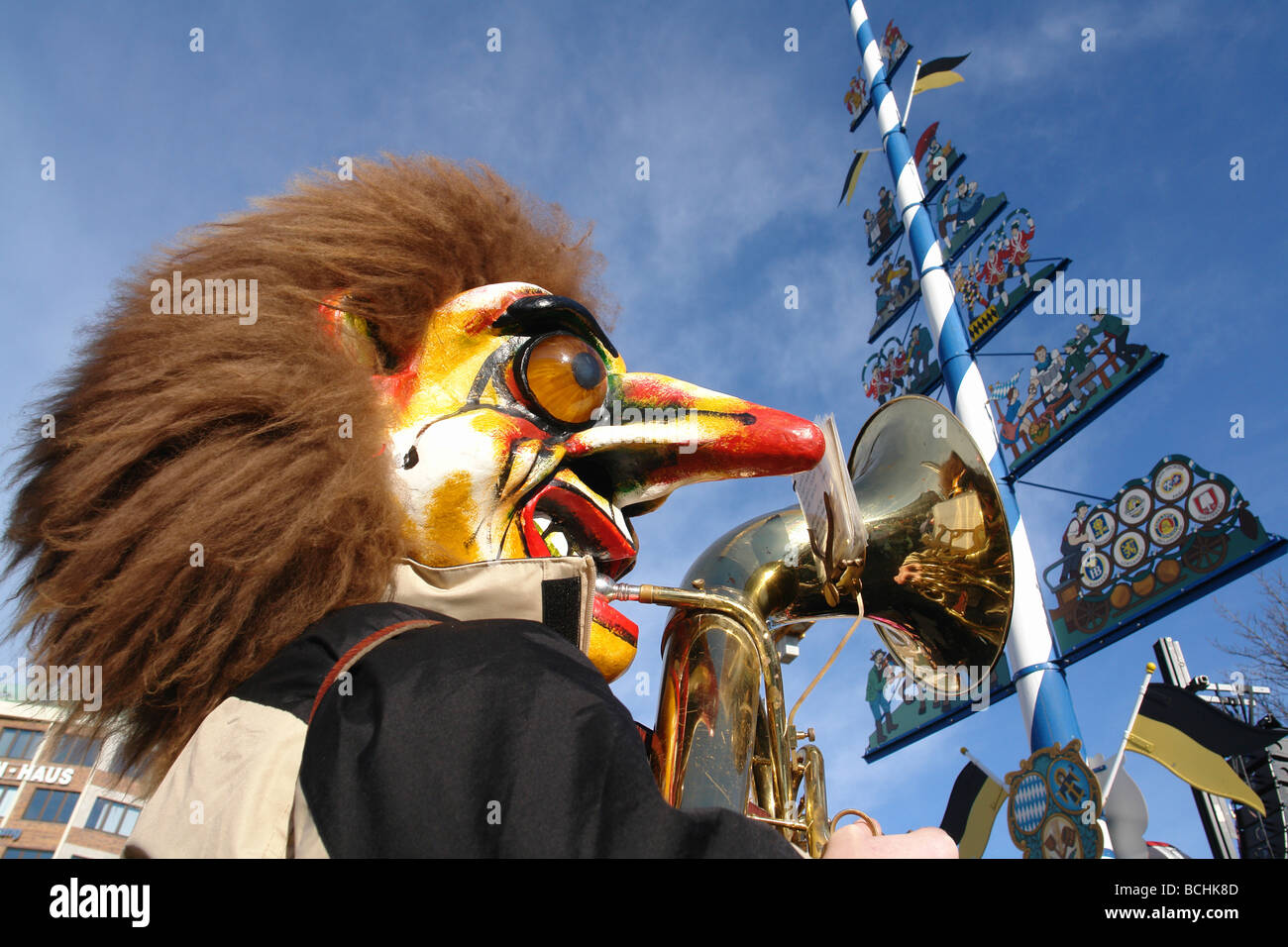 Masked musicians hi-res stock photography and images - Alamy