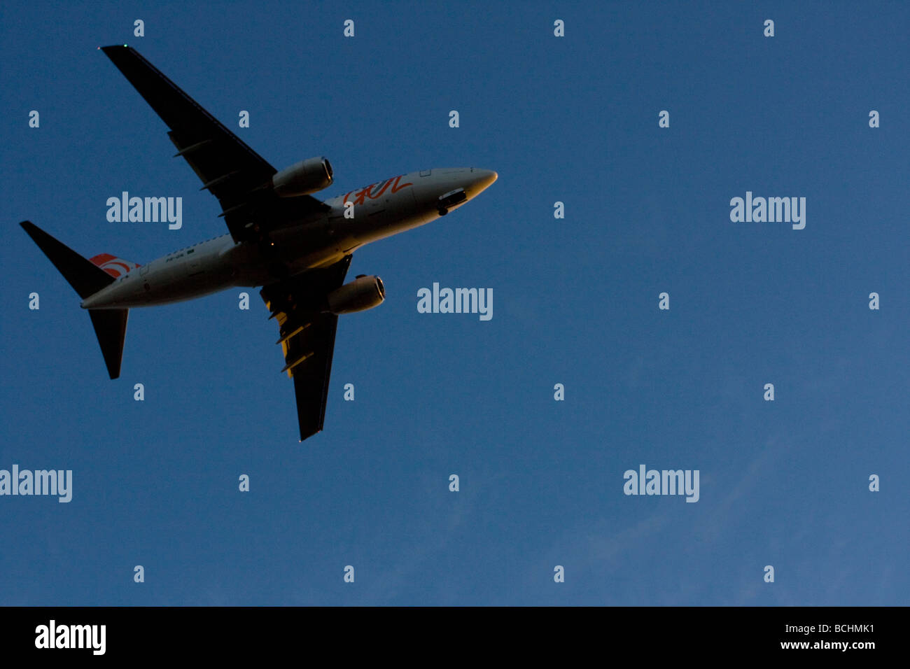 Airplane landing in São Paulo - Brazil Stock Photo - Alamy