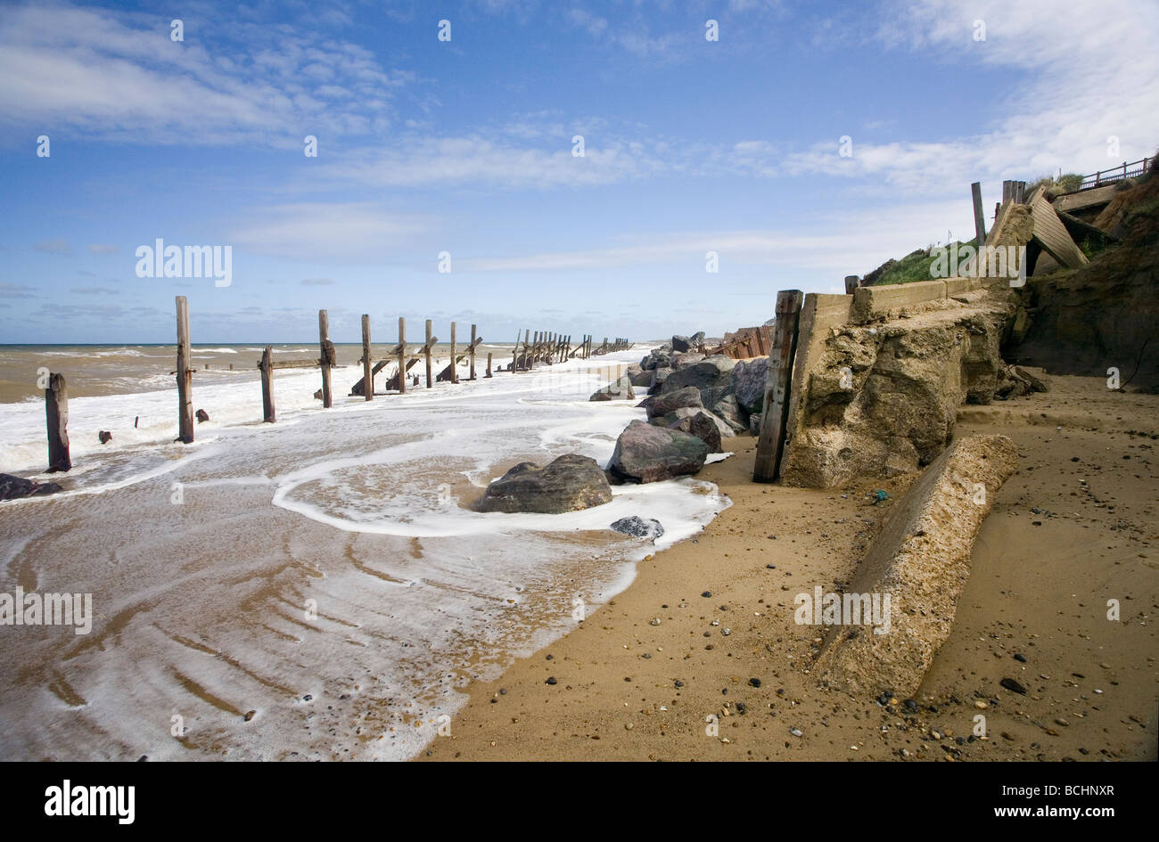 Happisburgh erosion coastal hi-res stock photography and images - Alamy