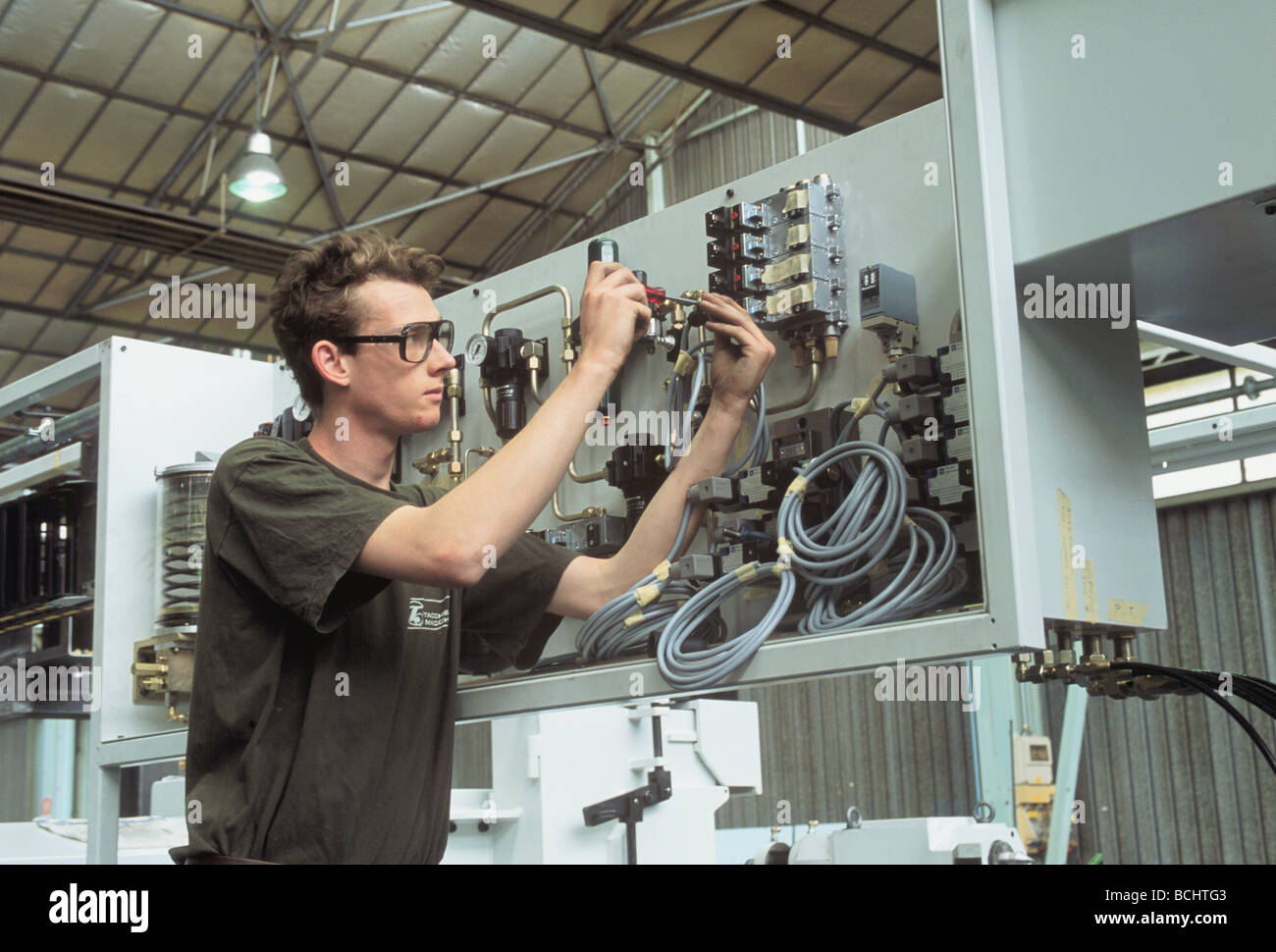 machine tool industry in Italy, Tacchella grinding machines factory ...