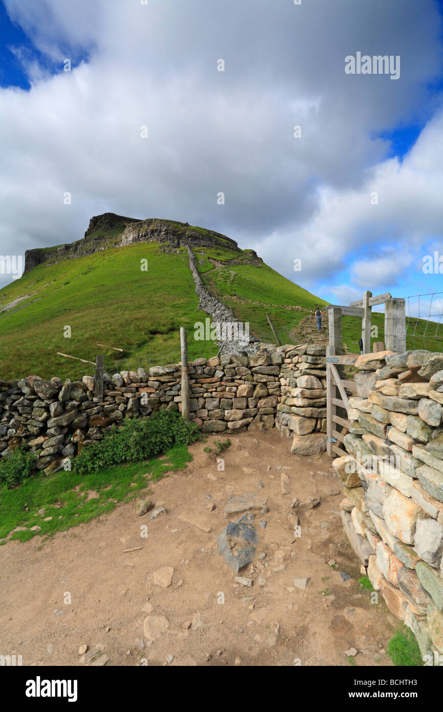 Pennine way pen y ghent hi-res stock photography and images - Alamy