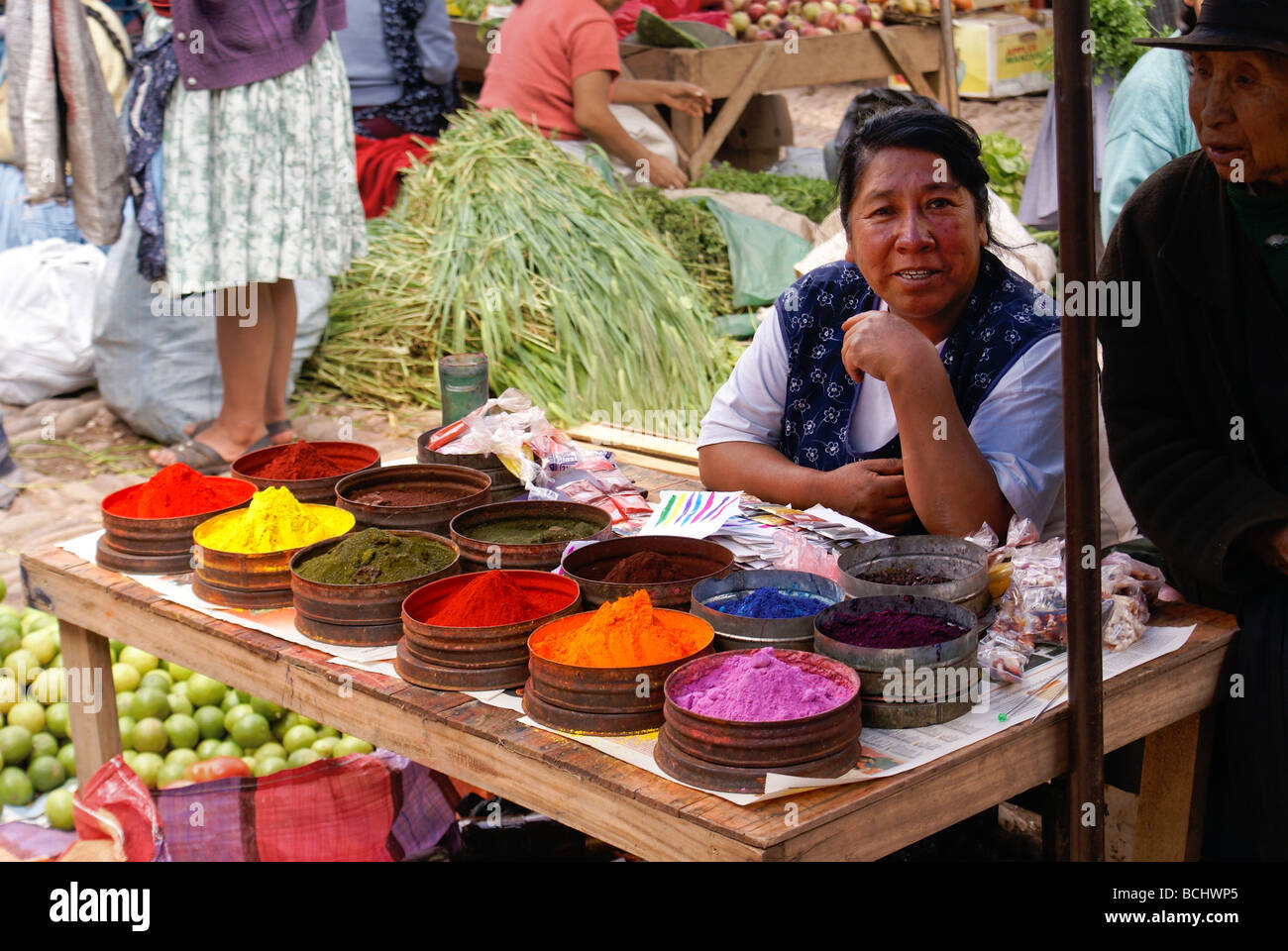 Lady selling pigments in street hi-res stock photography and images - Alamy